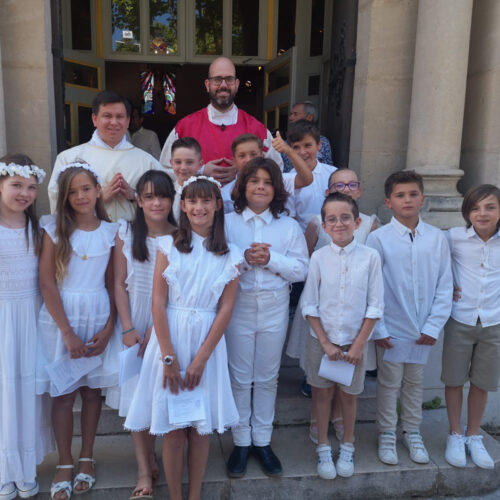 Première Communion – Paroisse Saint-Cyr-sur-Mer
